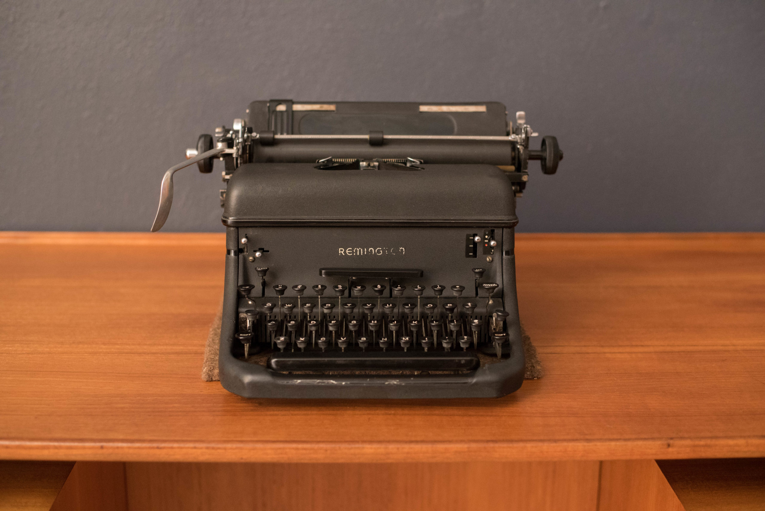 Vintage Matte Black Remington Rand Model 17 Typewriter - Mid Century ...