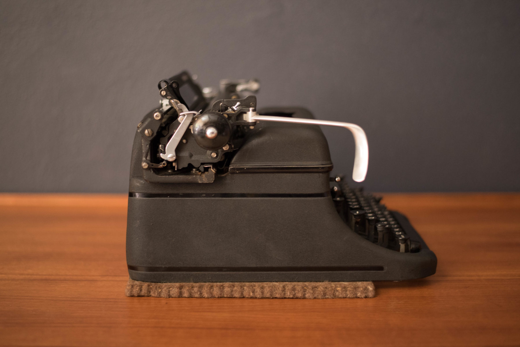 Vintage Matte Black Remington Rand Model 17 Typewriter - Mid Century ...